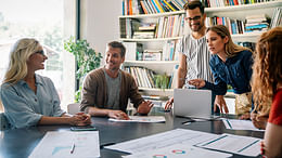 Descriptive Vs Inferential Statistics Key Differences And Measurement 