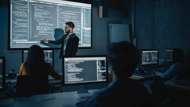 Programming Courses: Your Guide to Programming 2026 | Simplilearn